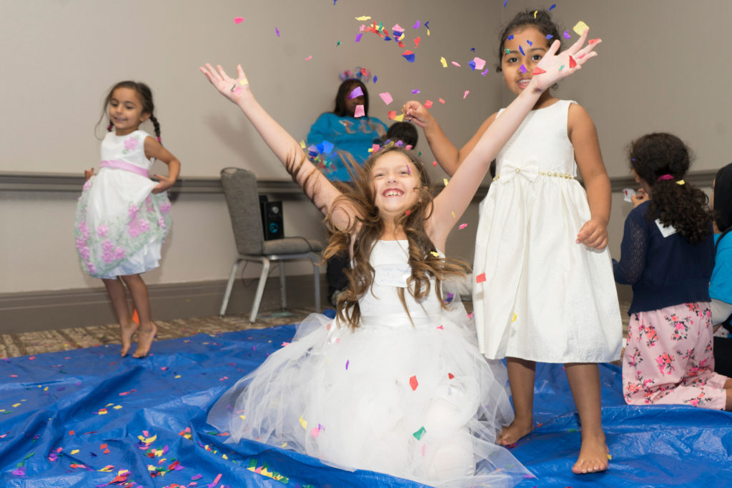 How to Hire Wedding Childcare Like A Boss | Playtime Event Sitters